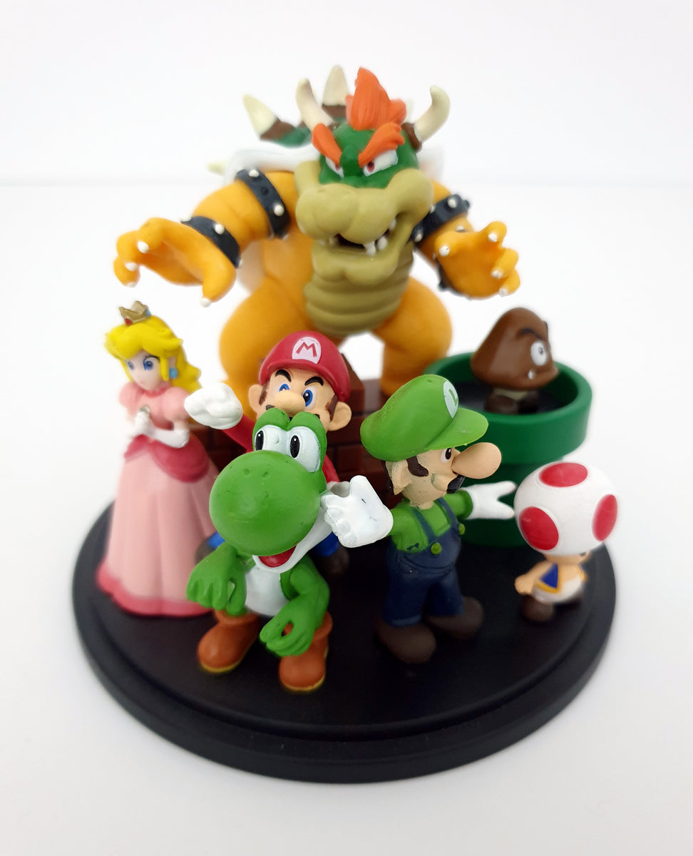 2017 Nintendo Super Mario Statue – AsfaNation - אספניישן
