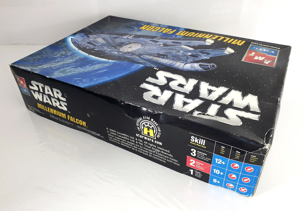 2005 ERTL Star Wars 18" Millennium Falcon Model Kit – AsfaNation - אספניישן